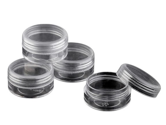 Plastic screw box / 4 x 2.1 cm